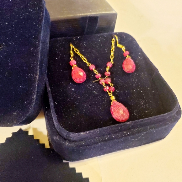 Stauer | Jewelry | Stauer Womens Forever Ruby Neckless Earrings Set ...